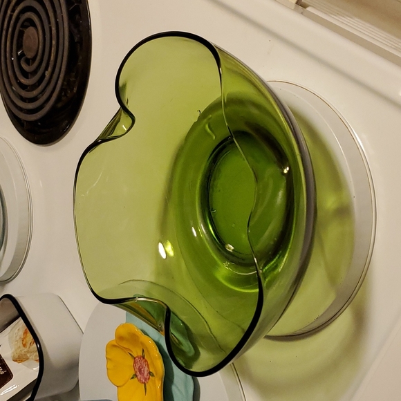 Anchor Hocking | Dining | Vintage Anchor Hocking Green Glass Bowl ...